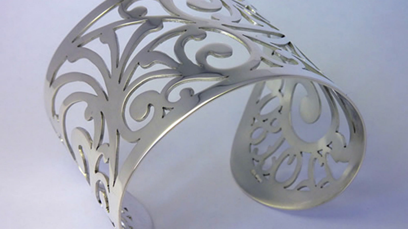 Personlised cuff bracelets – Alexandra Buckle